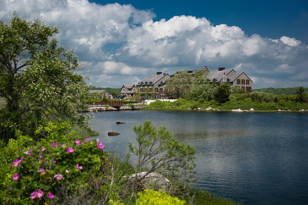 Seasonal Offers and Promotions for Weekapaug Inn in New England
